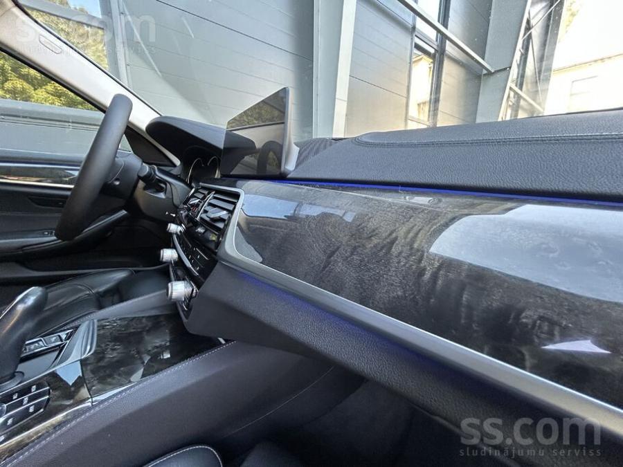 Pelēks BMW 530 2017 Talsi, ar dzinēja tilpumu 3.00 L un nobraukumu 0 tūkst. km par 17990 €, foto 14 vietnē AUTOMOTO.COM.LV
