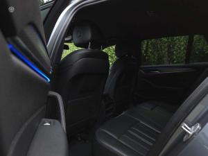 Grey BMW 530 2017 in Kaunas, with an engine capacity of 3.00 L and mileage of 279 thousand km for 19950 €, photo 11 on AUTOMOTO.COM.LV