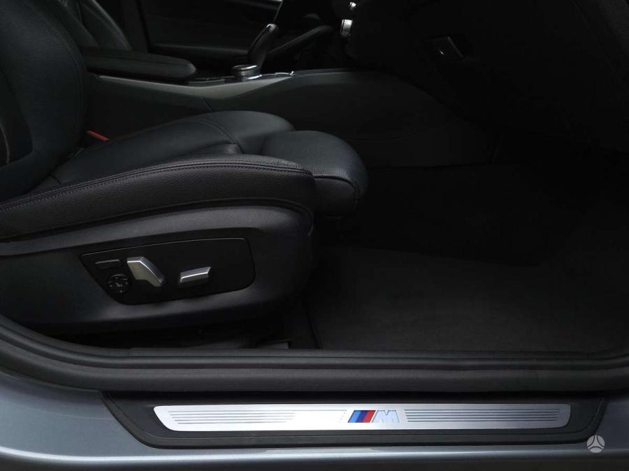 Grey BMW 530 2017 in Kaunas, with an engine capacity of 3.00 L and mileage of 279 thousand km for 19950 €, photo 15 on AUTOMOTO.COM.LV