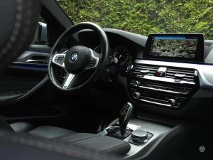 Grey BMW 530 2017 in Kaunas, with an engine capacity of 3.00 L and mileage of 279 thousand km for 19950 €, photo 32 on AUTOMOTO.COM.LV