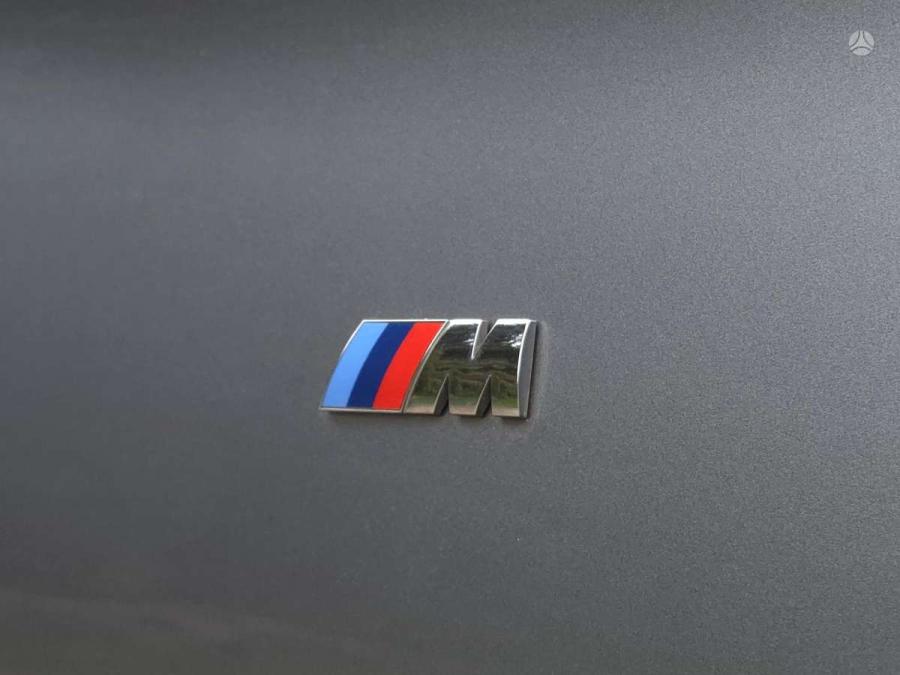 Grey BMW 530 2017 in Kaunas, with an engine capacity of 3.00 L and mileage of 279 thousand km for 19950 €, photo 38 on AUTOMOTO.COM.LV