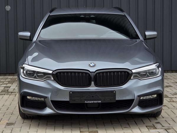 Grey BMW 530 2017 in Kaunas, with an engine capacity of 3.00 L and mileage of 279 thousand km for 19950 €, photo 1 on AUTOMOTO.COM.LV
