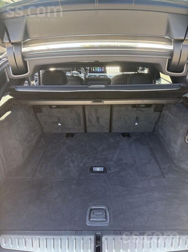 Grey BMW 530 2017 in Riga, with an engine capacity of 3.00 L and mileage of 154 thousand km for 21000 €, photo 7 on AUTOMOTO.COM.LV