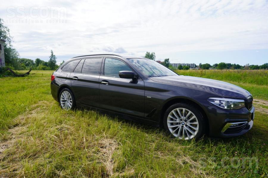 Grey BMW 530 2017 in Riga, with an engine capacity of 3.00 L and mileage of 251 thousand km for 16900 €, photo 5 on AUTOMOTO.COM.LV
