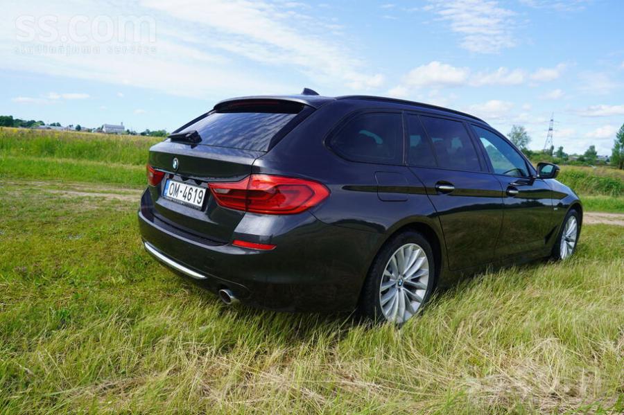 Grey BMW 530 2017 in Riga, with an engine capacity of 3.00 L and mileage of 251 thousand km for 16900 €, photo 6 on AUTOMOTO.COM.LV