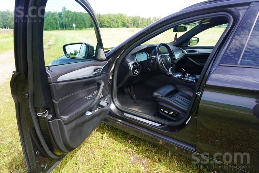 Grey BMW 530 2017 in Riga, with an engine capacity of 3.00 L and mileage of 251 thousand km for 16900 €, photo 8 on AUTOMOTO.COM.LV