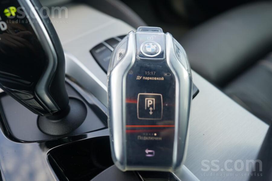 Grey BMW 530 2017 in Riga, with an engine capacity of 3.00 L and mileage of 251 thousand km for 16900 €, photo 25 on AUTOMOTO.COM.LV