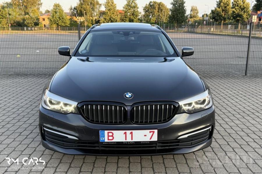 Grey BMW 530 2017 in Jelgava, with an engine capacity of 3.00 L and mileage of 0 thousand km for 16900 €, photo 6 on AUTOMOTO.COM.LV