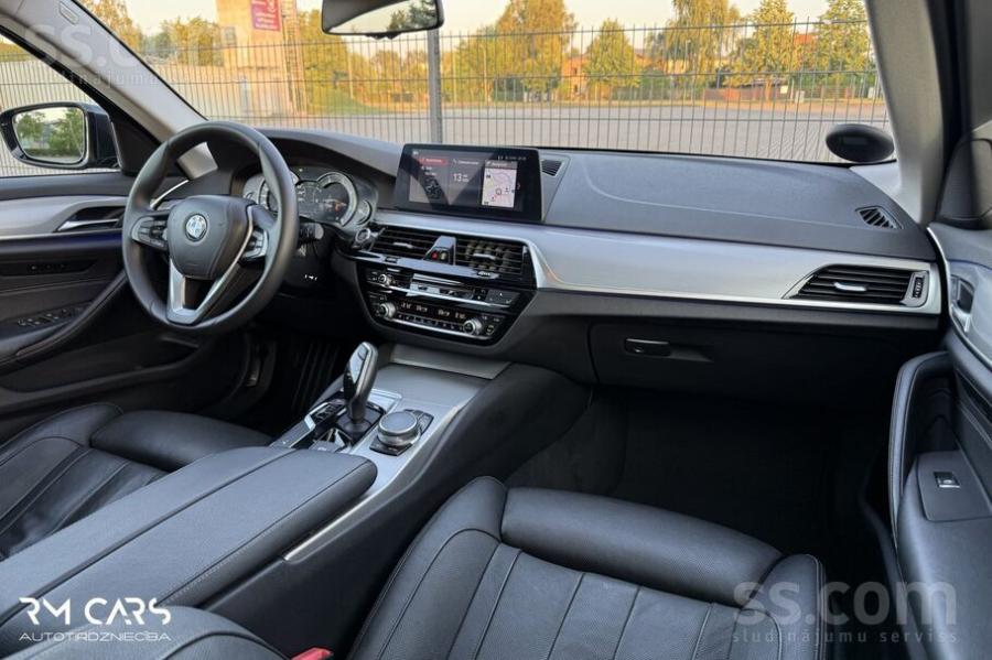 Grey BMW 530 2017 in Jelgava, with an engine capacity of 3.00 L and mileage of 0 thousand km for 16900 €, photo 12 on AUTOMOTO.COM.LV