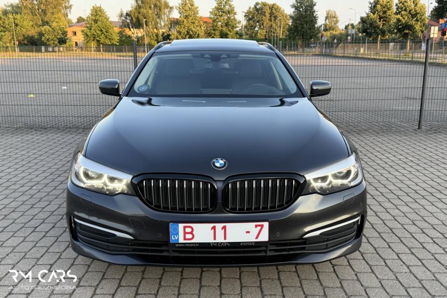 Grey BMW 530 2017 in Jelgava, with an engine capacity of 3.00 L and mileage of 249 thousand km for 16900 €, photo 5 on AUTOMOTO.COM.LV