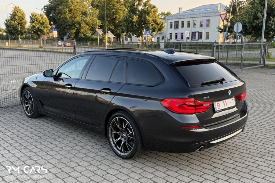 Grey BMW 530 2017 in Jelgava, with an engine capacity of 3.00 L and mileage of 249 thousand km for 16900 €, photo 7 on AUTOMOTO.COM.LV