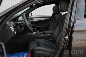 Grey BMW 530 2017 in Tukums, with an engine capacity of 3.00 L and mileage of 218 thousand km for 18900 €, photo 12 on AUTOMOTO.COM.LV
