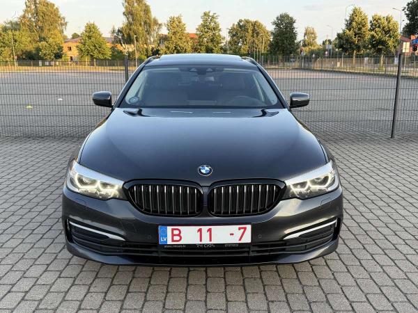 Grey BMW 530 2017 in Joniskis, with an engine capacity of 2.99 L and mileage of 249 thousand km for 16700 €, photo 5 on AUTOMOTO.COM.LV