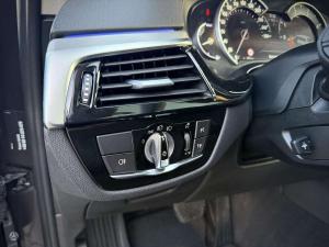 Pelēks BMW 530 2017 Joniškis, ar dzinēja tilpumu 2.99 L un nobraukumu 249 tūkst. km par 16700 €, foto 31 vietnē AUTOMOTO.COM.LV