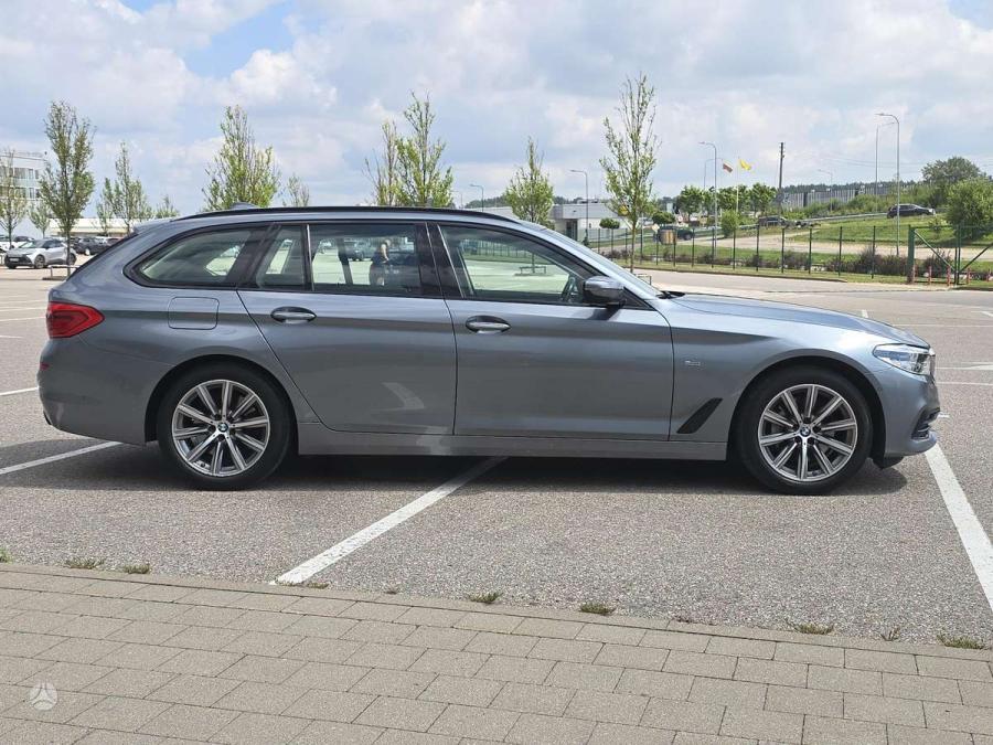 Pelēks BMW 530 2017 Viļņa, ar dzinēja tilpumu 2.99 L un nobraukumu 320 tūkst. km par 14800 €, foto 4 vietnē AUTOMOTO.COM.LV