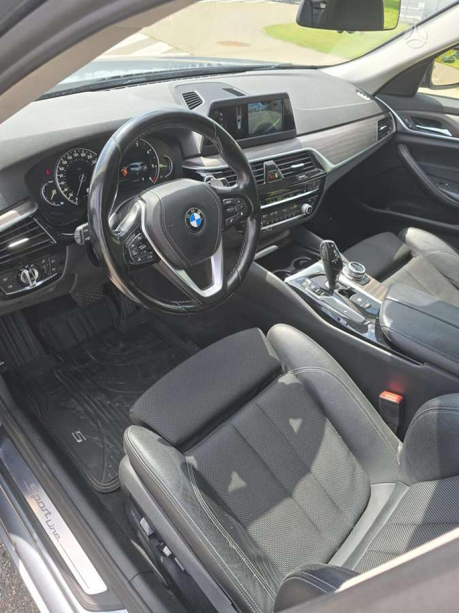 Pelēks BMW 530 2017 Viļņa, ar dzinēja tilpumu 2.99 L un nobraukumu 320 tūkst. km par 14800 €, foto 13 vietnē AUTOMOTO.COM.LV