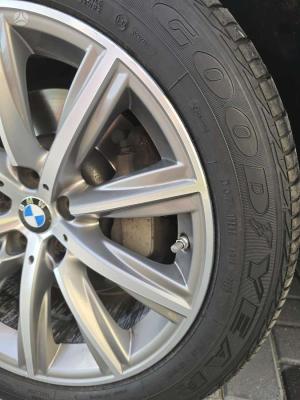 Pelēks BMW 530 2017 Viļņa, ar dzinēja tilpumu 2.99 L un nobraukumu 320 tūkst. km par 14800 €, foto 23 vietnē AUTOMOTO.COM.LV