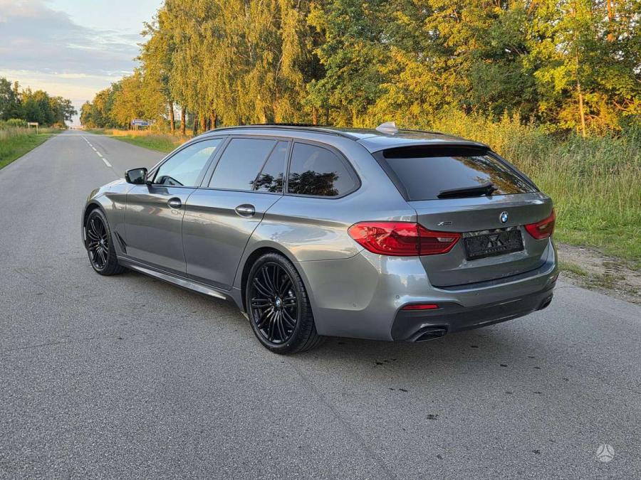 Grey BMW 530 2017 in Kaunas, with an engine capacity of 2.99 L and mileage of 255 thousand km for 20989 €, photo 8 on AUTOMOTO.COM.LV