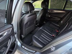 Grey BMW 530 2017 in Kaunas, with an engine capacity of 2.99 L and mileage of 255 thousand km for 20989 €, photo 12 on AUTOMOTO.COM.LV
