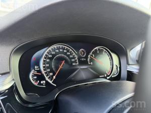Grey BMW 530 2017 in Riga, with an engine capacity of 3.00 L and mileage of 275 thousand km for 18999 €, photo 20 on AUTOMOTO.COM.LV