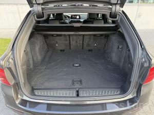 Grey BMW 530 2017 in Riga, with an engine capacity of 3.00 L and mileage of 275 thousand km for 18999 €, photo 29 on AUTOMOTO.COM.LV