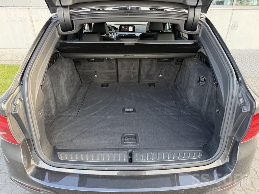 Grey BMW 530 2017 in Riga, with an engine capacity of 3.00 L and mileage of 275 thousand km for 18999 €, photo 29 on AUTOMOTO.COM.LV