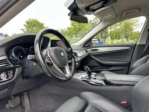 Pelēks BMW 530 2017 Klaipėda, ar dzinēja tilpumu 2.99 L un nobraukumu 300 tūkst. km par 16000 €, foto 29 vietnē AUTOMOTO.COM.LV