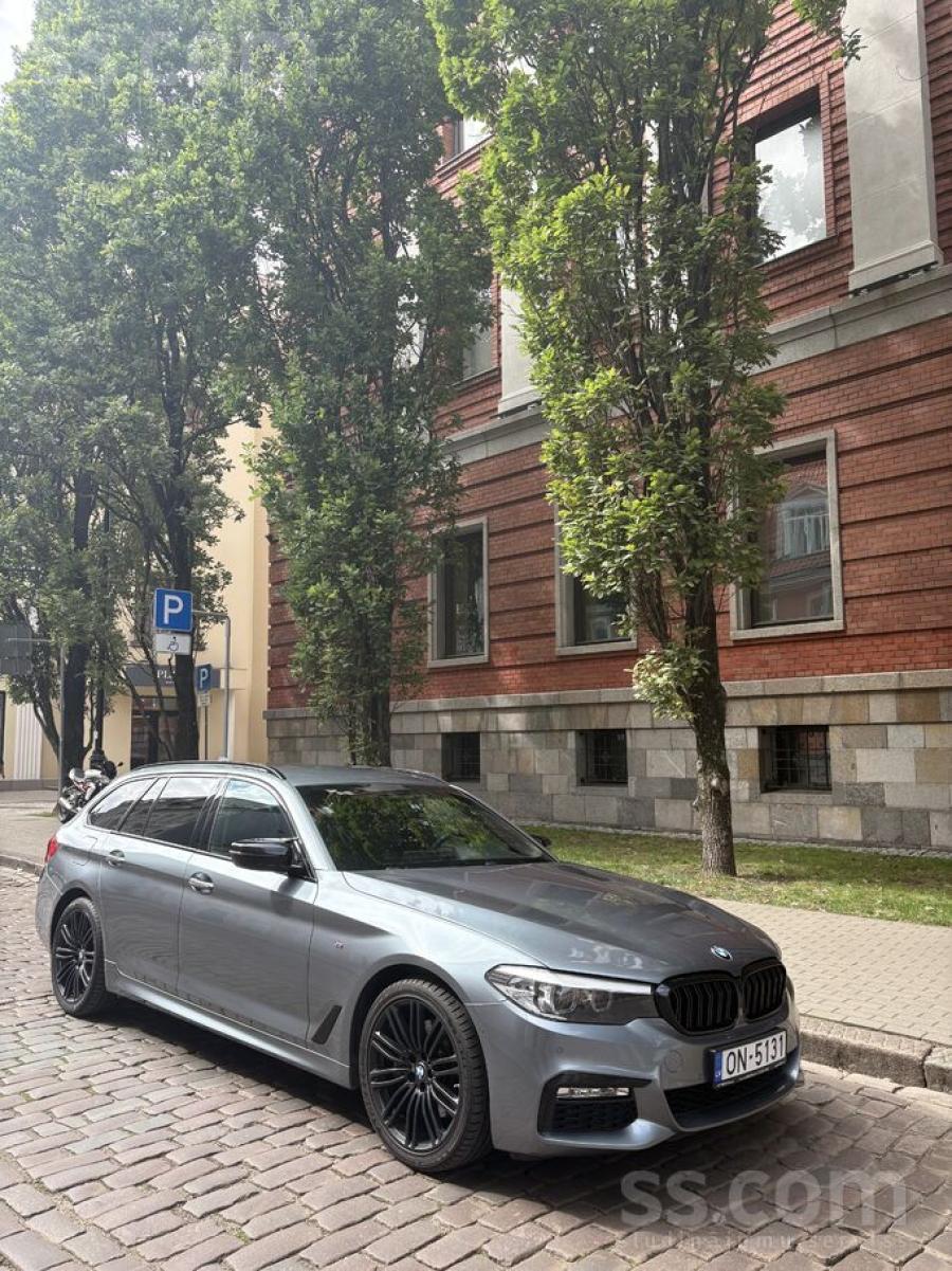 Grey BMW 530 2017 in Riga, with an engine capacity of 3.00 L and mileage of 153 thousand km for 20000 €, photo 1 on AUTOMOTO.COM.LV