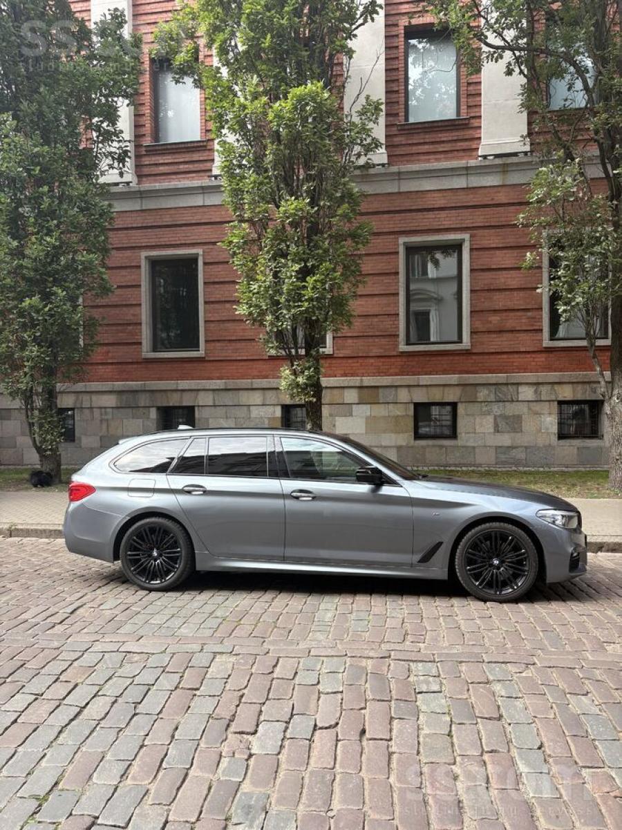 Grey BMW 530 2017 in Riga, with an engine capacity of 3.00 L and mileage of 153 thousand km for 20000 €, photo 3 on AUTOMOTO.COM.LV