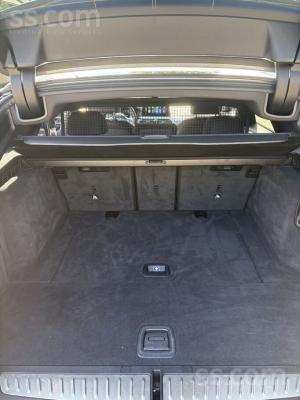 Grey BMW 530 2017 in Riga, with an engine capacity of 3.00 L and mileage of 153 thousand km for 20000 €, photo 15 on AUTOMOTO.COM.LV