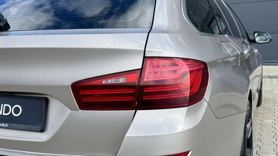 Grey BMW 530 2017 in Vilnius, with an engine capacity of 2.99 L and mileage of 235 thousand km for 13990 €, photo 12 on AUTOMOTO.COM.LV