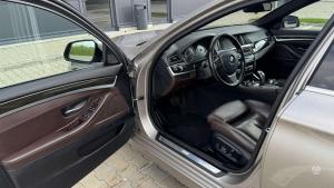 Grey BMW 530 2017 in Vilnius, with an engine capacity of 2.99 L and mileage of 235 thousand km for 13990 €, photo 14 on AUTOMOTO.COM.LV