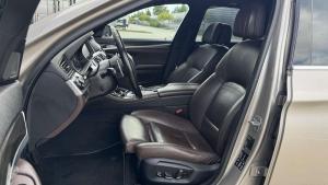 Grey BMW 530 2017 in Vilnius, with an engine capacity of 2.99 L and mileage of 235 thousand km for 13990 €, photo 18 on AUTOMOTO.COM.LV