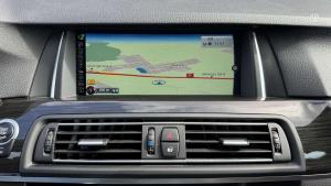 Grey BMW 530 2017 in Vilnius, with an engine capacity of 2.99 L and mileage of 235 thousand km for 13990 €, photo 32 on AUTOMOTO.COM.LV