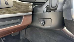Grey BMW 530 2017 in Vilnius, with an engine capacity of 2.99 L and mileage of 235 thousand km for 13990 €, photo 33 on AUTOMOTO.COM.LV