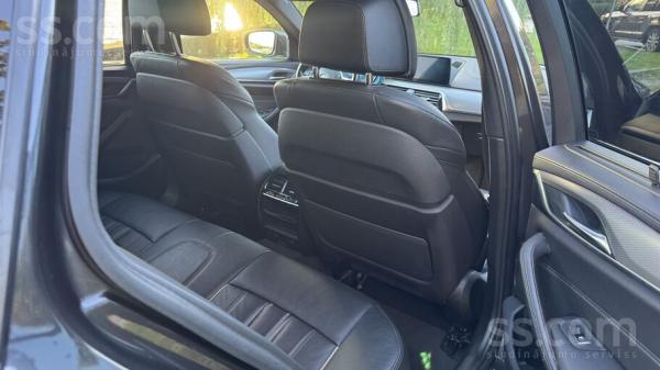 BMW 530 2017 in Riga on AUTOMOTO.COM.LV Grey BMW 530 2017 in Riga, with an engine capacity of 3.00 L and mileage of 316 thousand km for 21500 €, photo 7 on AUTOMOTO.COM.LV