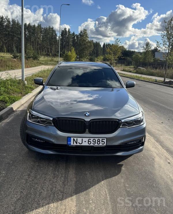 Grey BMW 530 2017 in Riga, with an engine capacity of 3.00 L and mileage of 174 thousand km for 20800 €, photo 3 on AUTOMOTO.COM.LV
