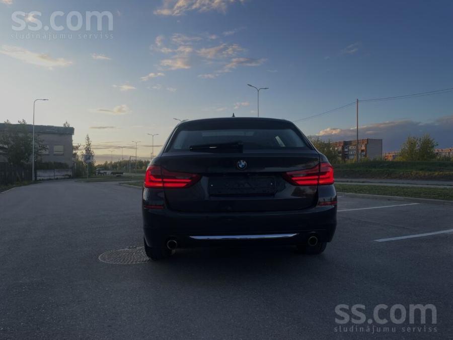 Grey BMW 530 2018 in Daugavpils, with an engine capacity of 3.00 L and mileage of 250 thousand km for 20000 €, photo 4 on AUTOMOTO.COM.LV