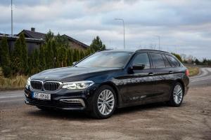 Grey BMW 530 2018 in Elektrenai, with an engine capacity of 2.99 L and mileage of 207 thousand km for 19300 €, photo 3 on AUTOMOTO.COM.LV
