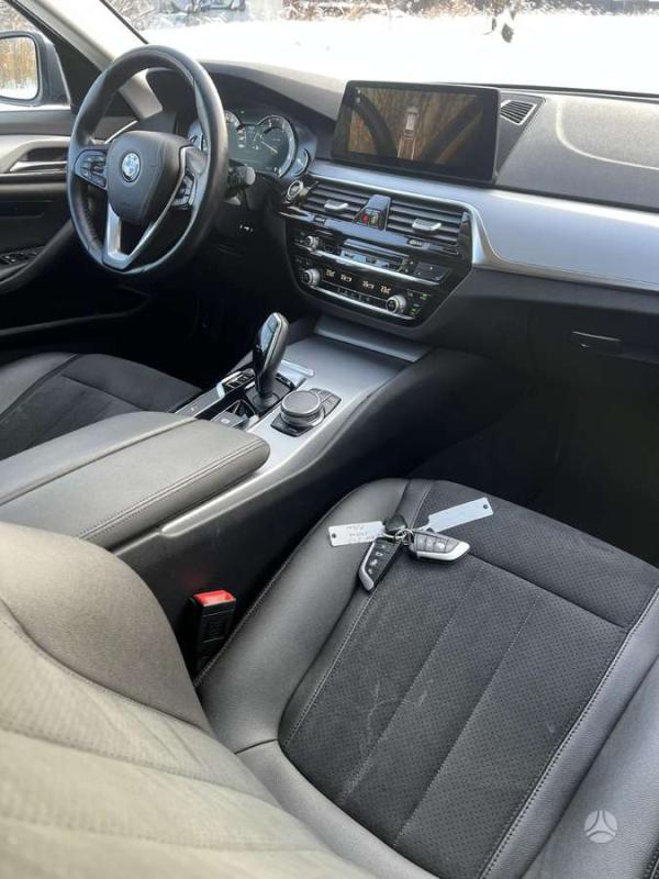 Grey BMW 530 2018 in Vilnius, with an engine capacity of 2.99 L and mileage of 170 thousand km for 21900 €, photo 7 on AUTOMOTO.COM.LV