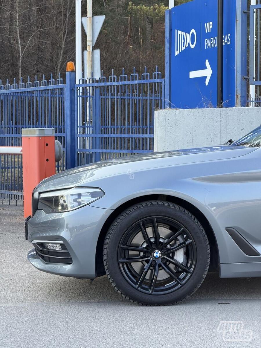 Grey BMW 530 2018 in Vilnius, with an engine capacity of 3.00 L and mileage of 170 thousand km for 21900 €, photo 2 on AUTOMOTO.COM.LV