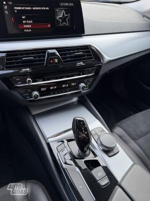 Grey BMW 530 2018 in Vilnius, with an engine capacity of 3.00 L and mileage of 170 thousand km for 21900 €, photo 15 on AUTOMOTO.COM.LV