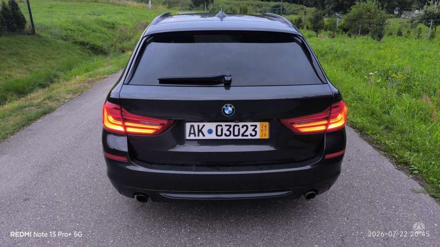 Grey BMW 530 2018 in Vilnius, with an engine capacity of 2.99 L and mileage of 218 thousand km for 14990 €, photo 3 on AUTOMOTO.COM.LV