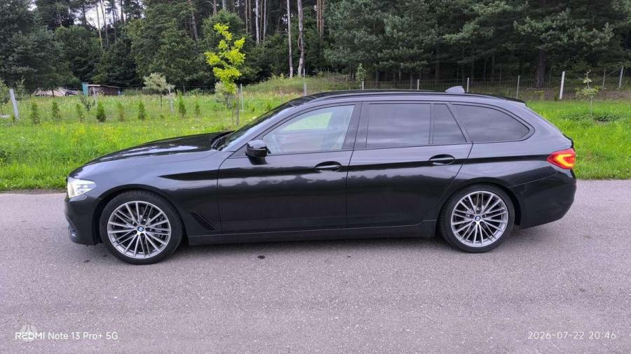 Grey BMW 530 2018 in Vilnius, with an engine capacity of 2.99 L and mileage of 218 thousand km for 14990 €, photo 5 on AUTOMOTO.COM.LV
