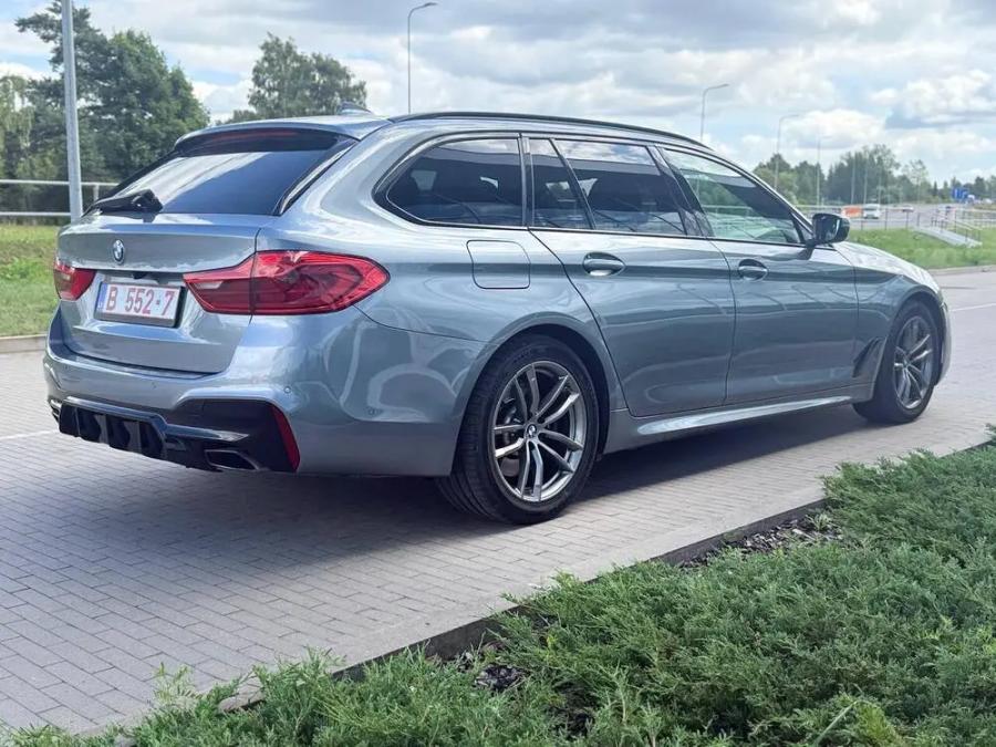 Grey BMW 530 2018 in Rezekne, with an engine capacity of 3.00 L and mileage of 270 thousand km for 20990 €, photo 7 on AUTOMOTO.COM.LV