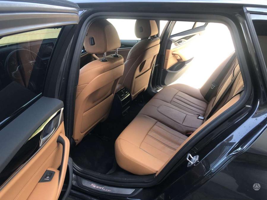 Grey BMW 530 2018 in Utena, with an engine capacity of 3.00 L and mileage of 221 thousand km for 16999 €, photo 11 on AUTOMOTO.COM.LV