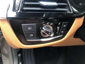 Grey BMW 530 2018 in Utena, with an engine capacity of 3.00 L and mileage of 221 thousand km for 16999 €, photo 19 on AUTOMOTO.COM.LV