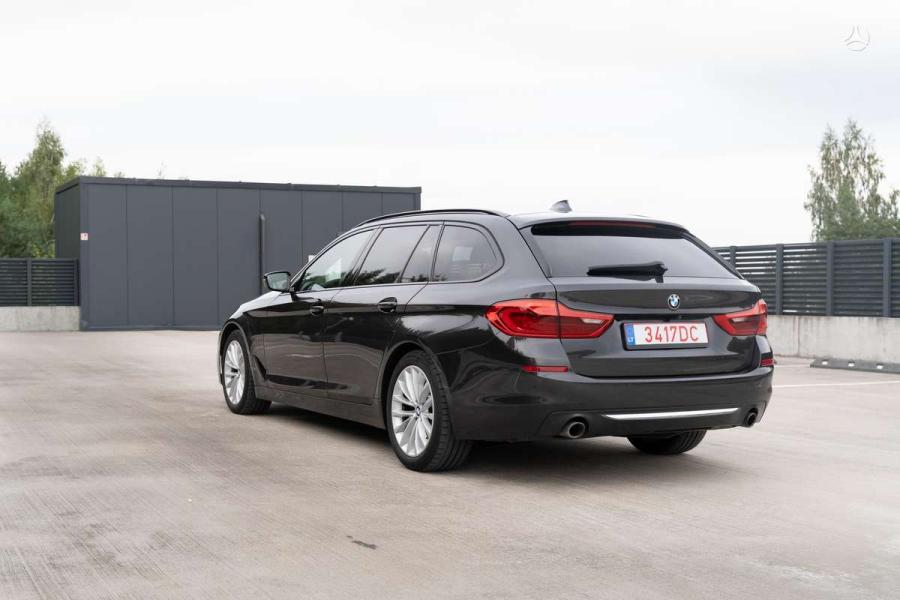Grey BMW 530 2018 in Vilnius, with an engine capacity of 2.99 L and mileage of 186 thousand km for 21300 €, photo 11 on AUTOMOTO.COM.LV