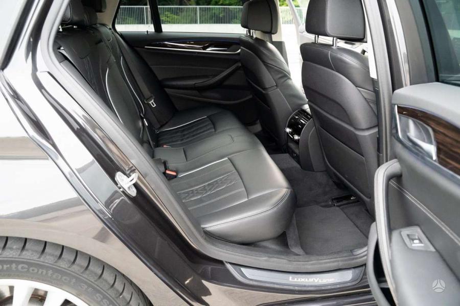 Grey BMW 530 2018 in Vilnius, with an engine capacity of 2.99 L and mileage of 186 thousand km for 21300 €, photo 22 on AUTOMOTO.COM.LV