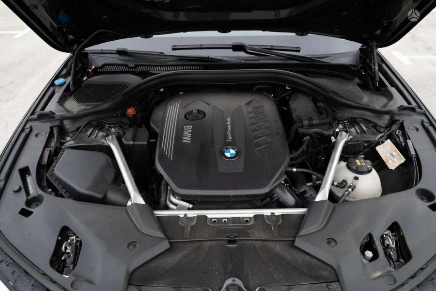 Grey BMW 530 2018 in Vilnius, with an engine capacity of 2.99 L and mileage of 186 thousand km for 21300 €, photo 33 on AUTOMOTO.COM.LV